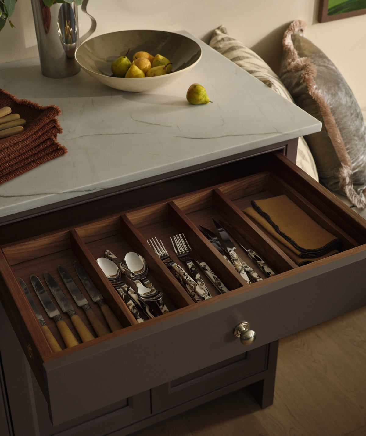 Luxury Brass & Bronze Cabinet Hardware | Knobs & Pulls by Art and Forg ...